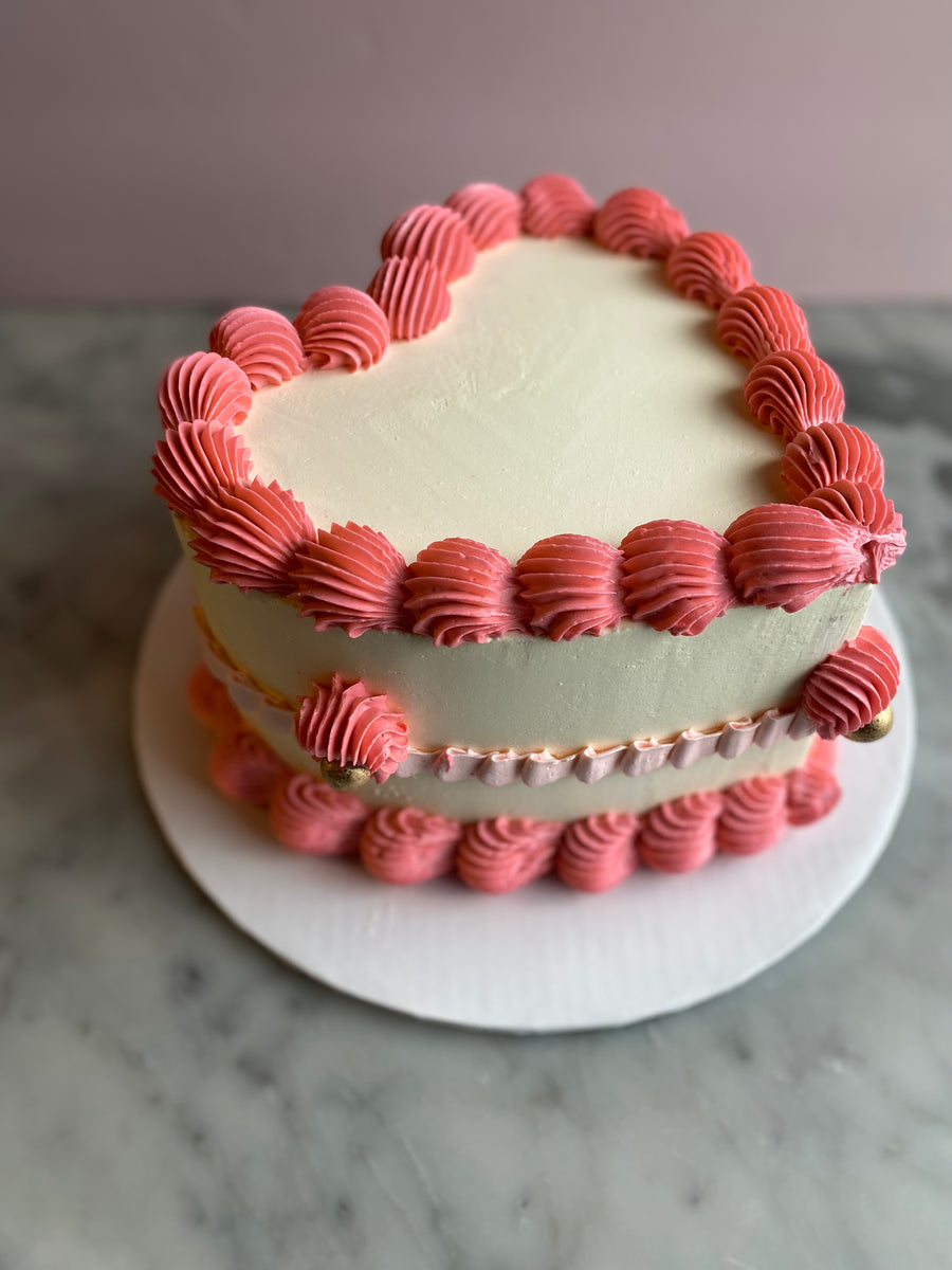 Heart Shape Lambeth Vintage Cake ️ – Le Gateau Bakeshop