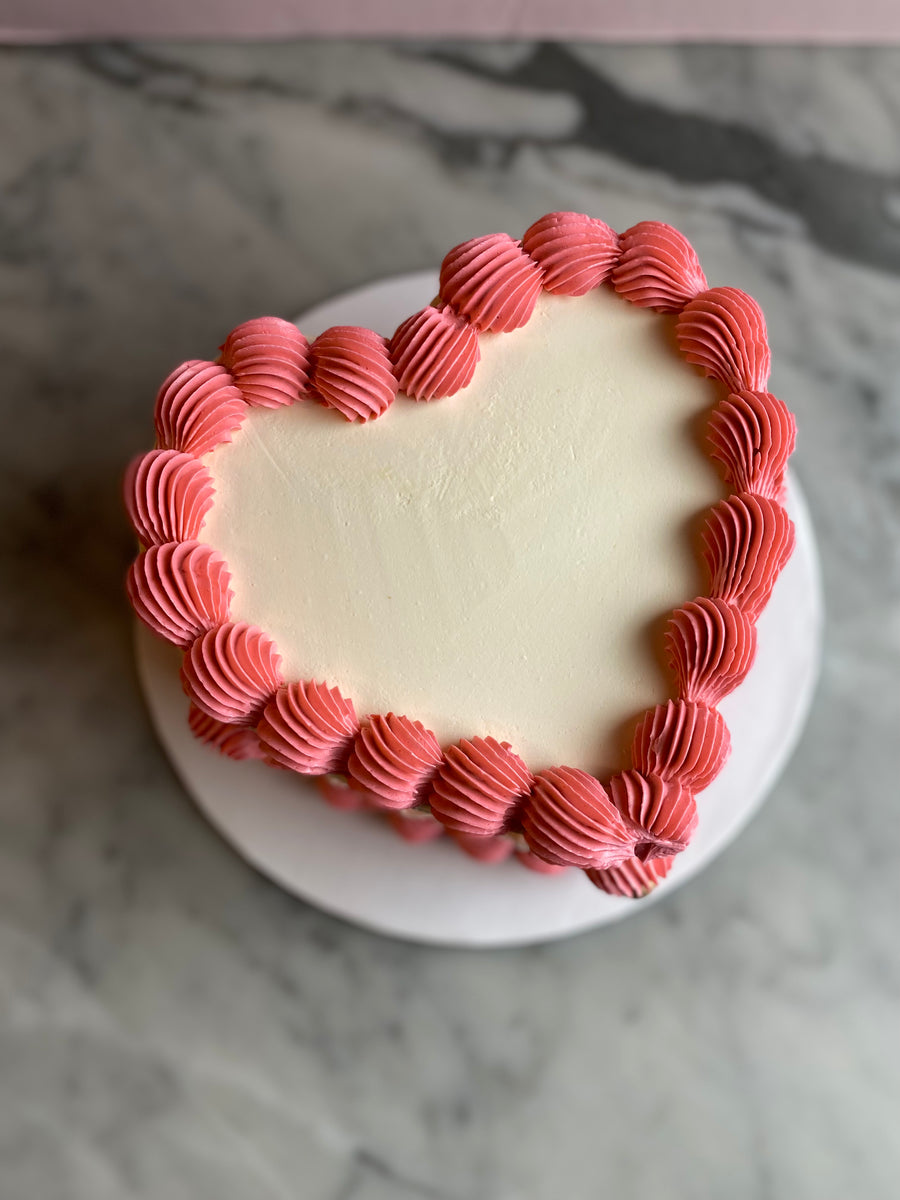 Heart Shape Lambeth Vintage Cake ️ – Le Gateau Bakeshop